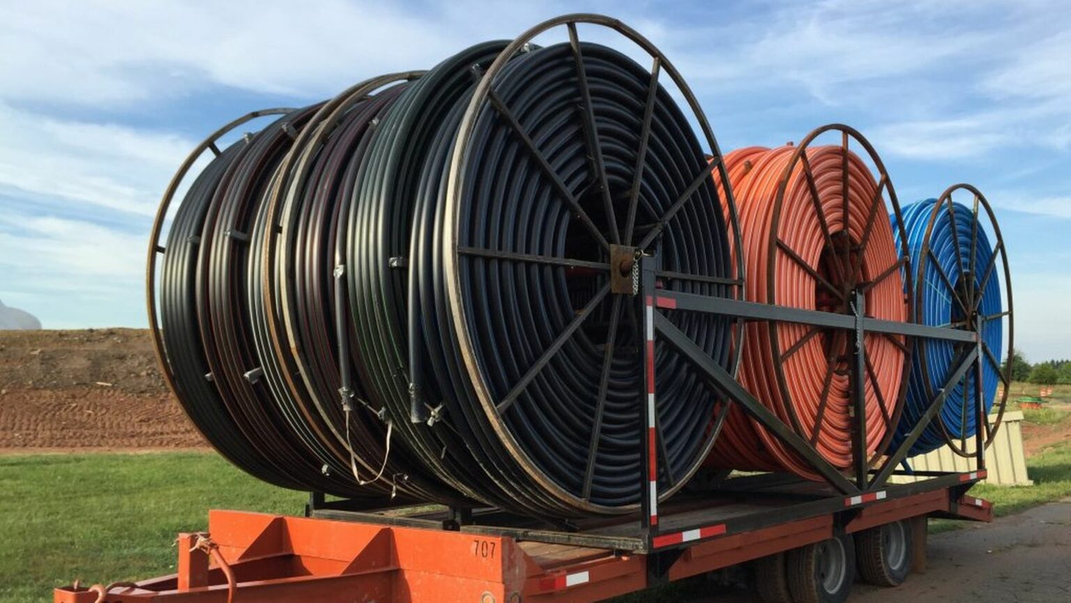 How To Safely Handle And Transport HDPE Conduits & Pipes? - Bulk ...
